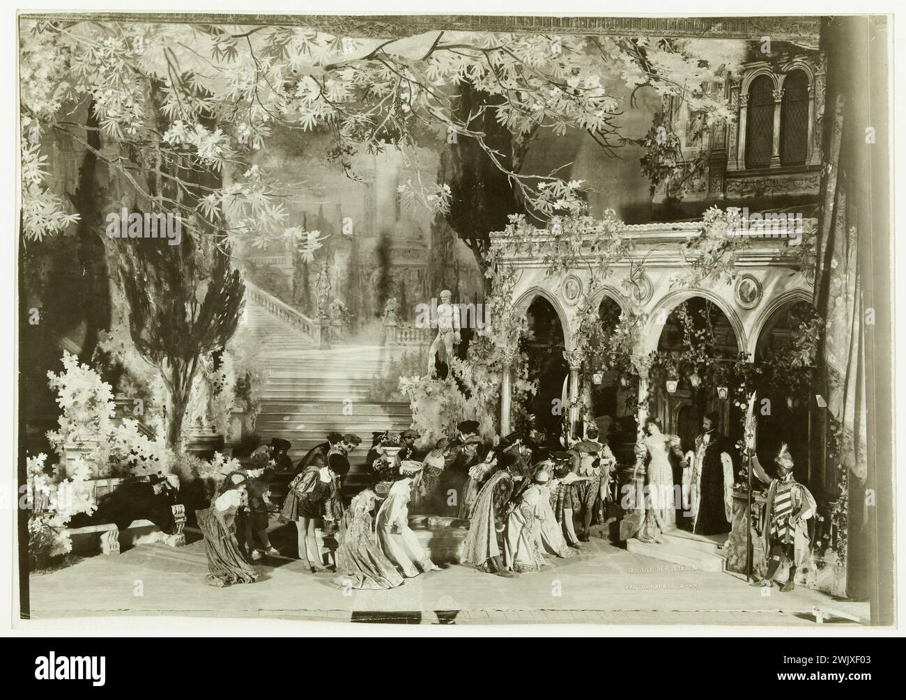 Sarah Bernhardt in Tisbe, Deneubourg en Rodolfo and Edouard de Max in ...