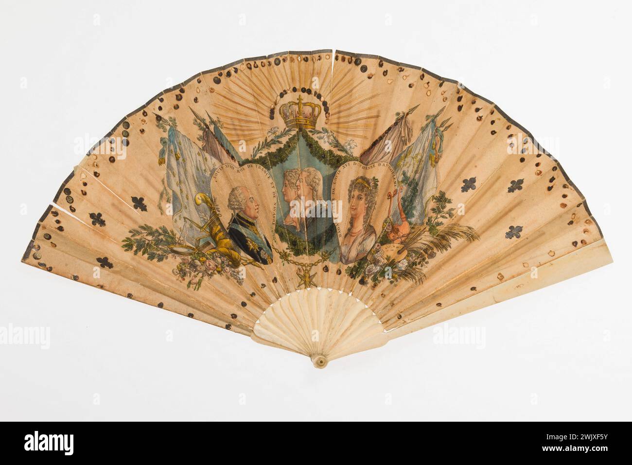 EVENTAIL. "Foundation of flags, portraits of Louis XVIII and the ...