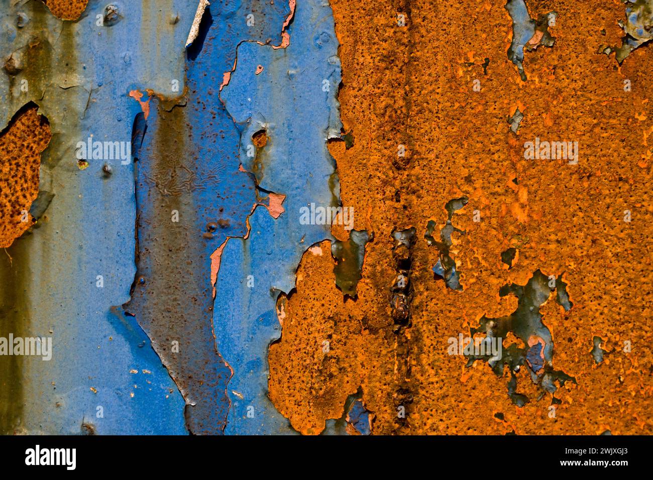 Rusted metal surfaces, chemical reaction Stock Photo - Alamy
