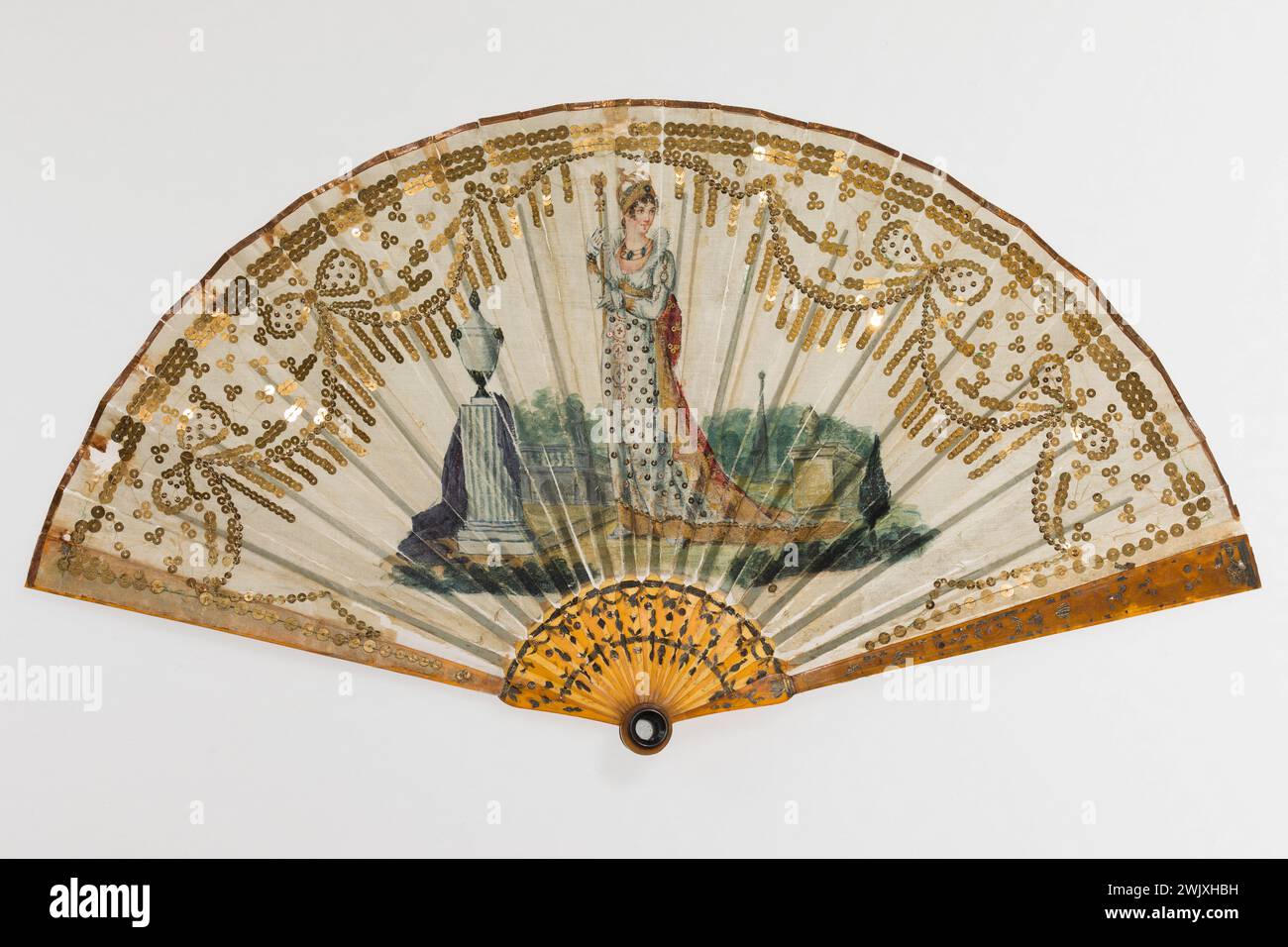 EVENTAIL. "Park with monuments, woman wearing an imperial crown and ...