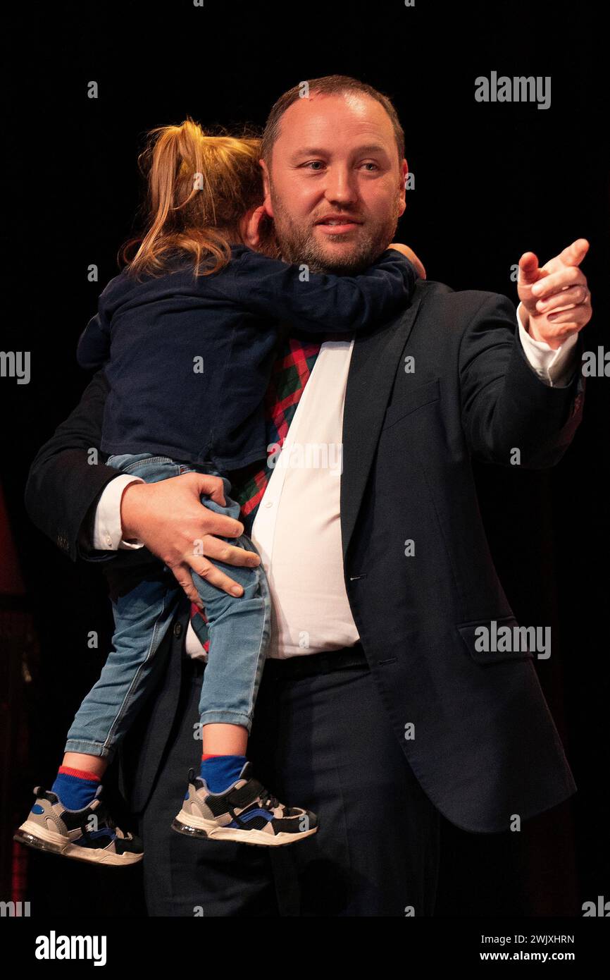 Shadow Secretary of State for Scotland Ian Murray with his daughter ...