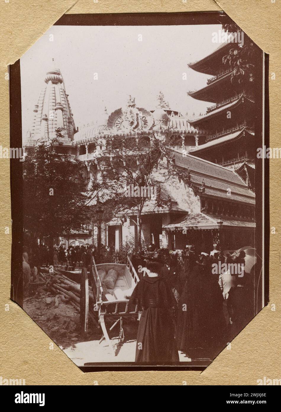 Anonymous. Album of the 1900 Universal Exhibition. World Tour - Siam ...