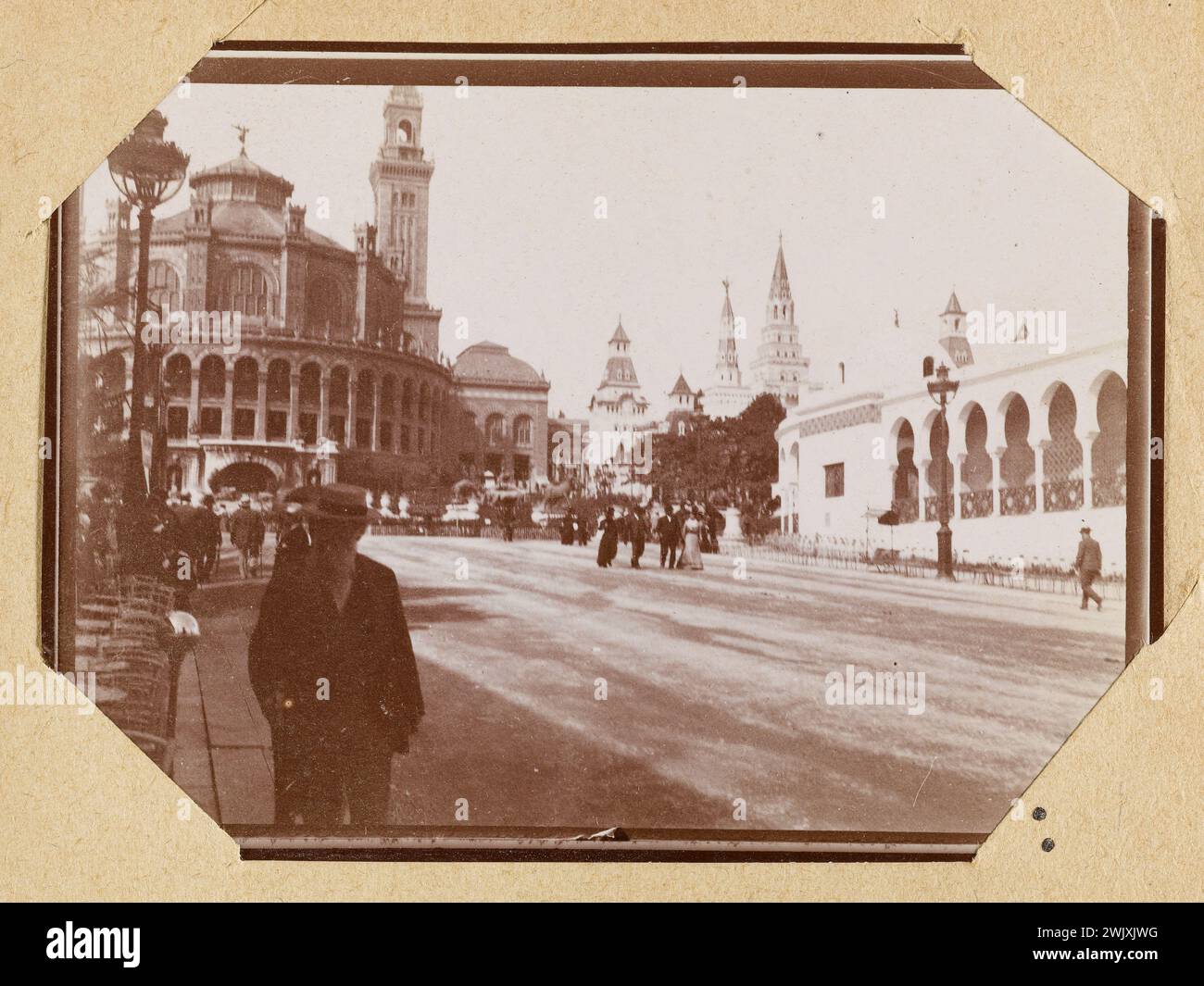 Anonymous. Album of the 1900 Universal Exhibition. Trocadéro. 1900 ...