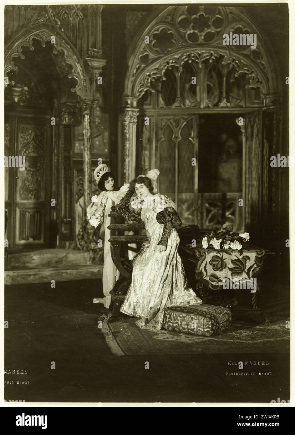 Actrice sarah bernhardt hi-res stock photography and images - Alamy