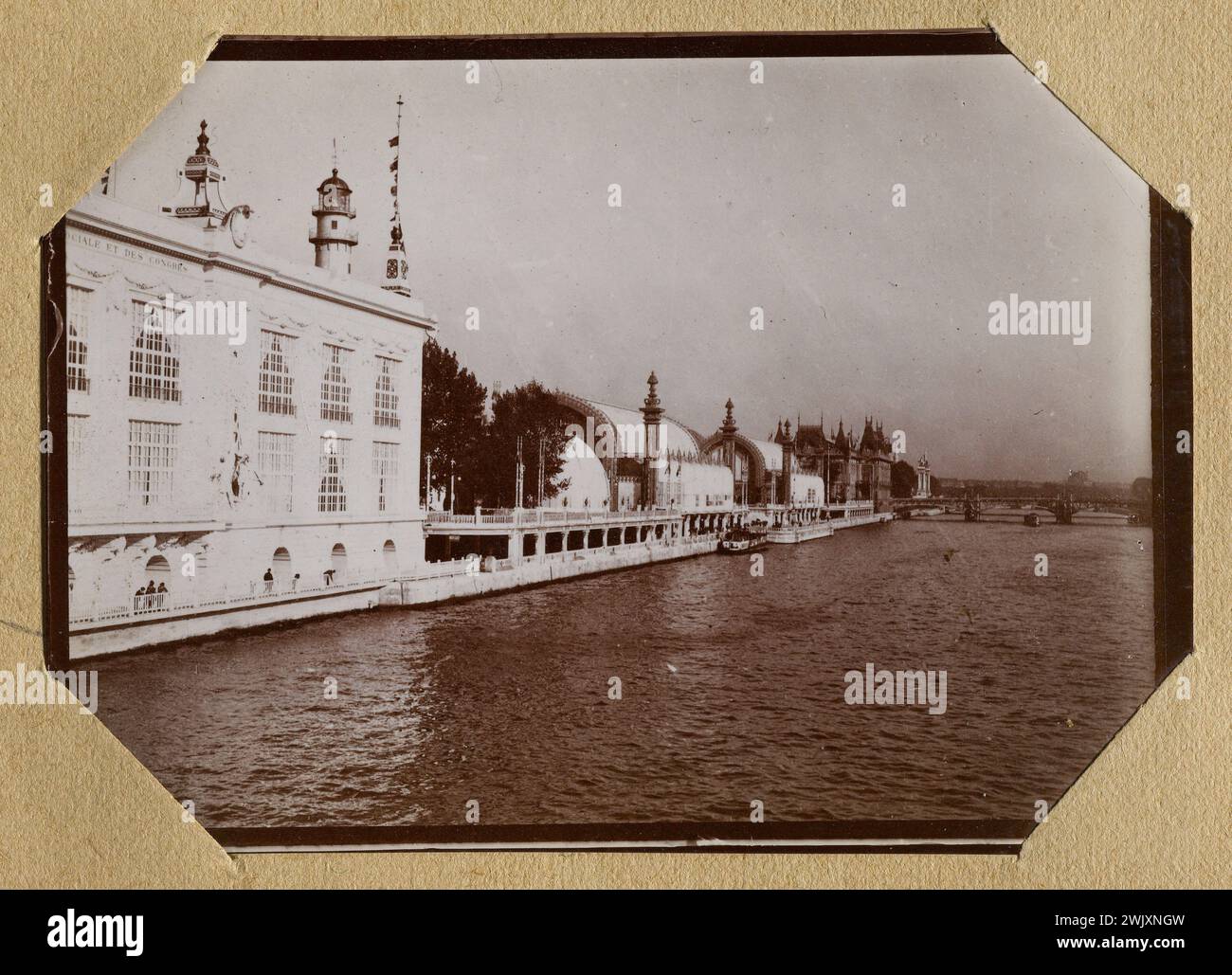 Anonymous. Album of the 1900 Universal Exhibition. Palais des Congrès ...