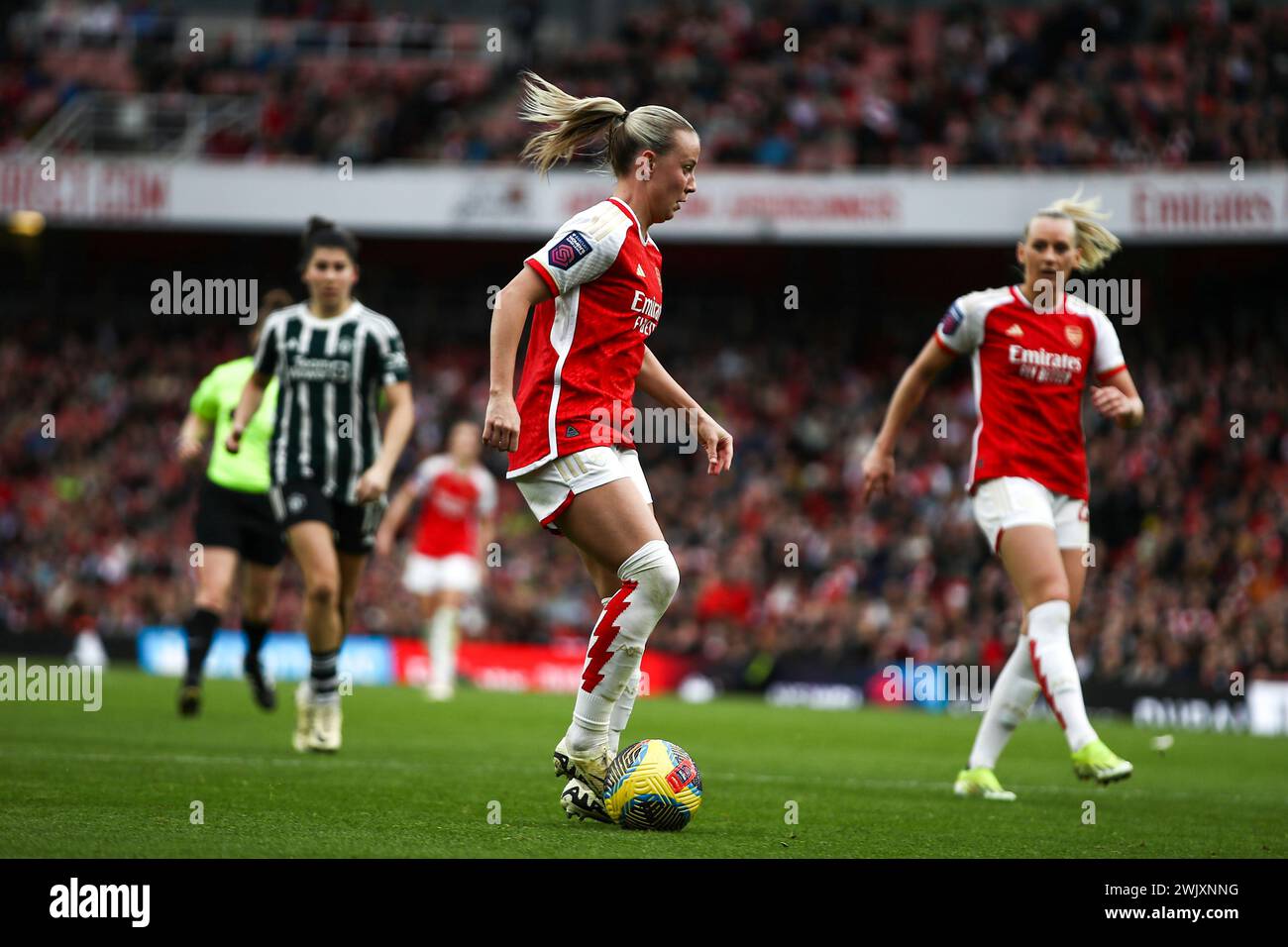 Arsenal women football beth mead hi-res stock photography and images ...