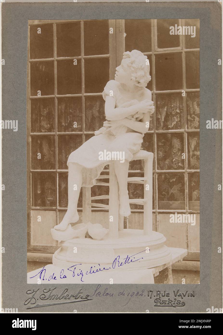 Cosette victor hugo hi-res stock photography and images - Alamy