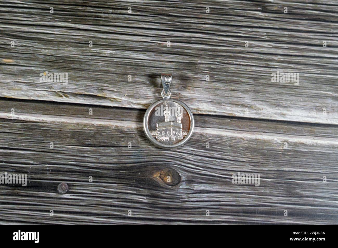 Islamic pound coin of pure precious silver metal 8 grams 999 features ...