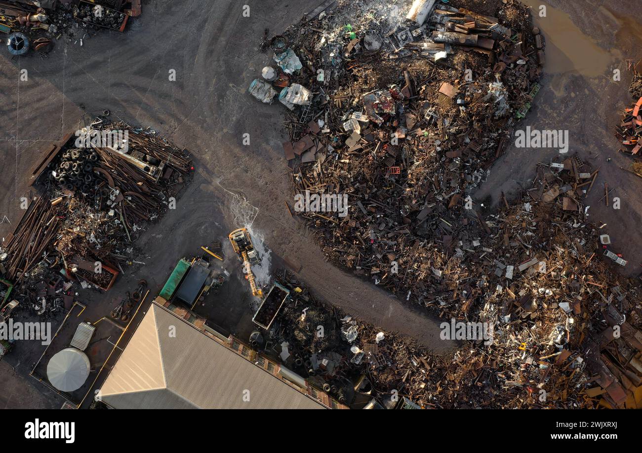 Metal and steel recycling compound hi-res stock photography and images ...