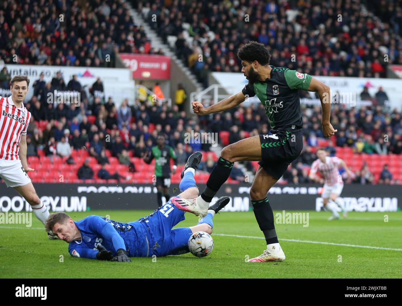 Coventry City's Ellis Simms attempts a shot on goal during the Sky Bet ...