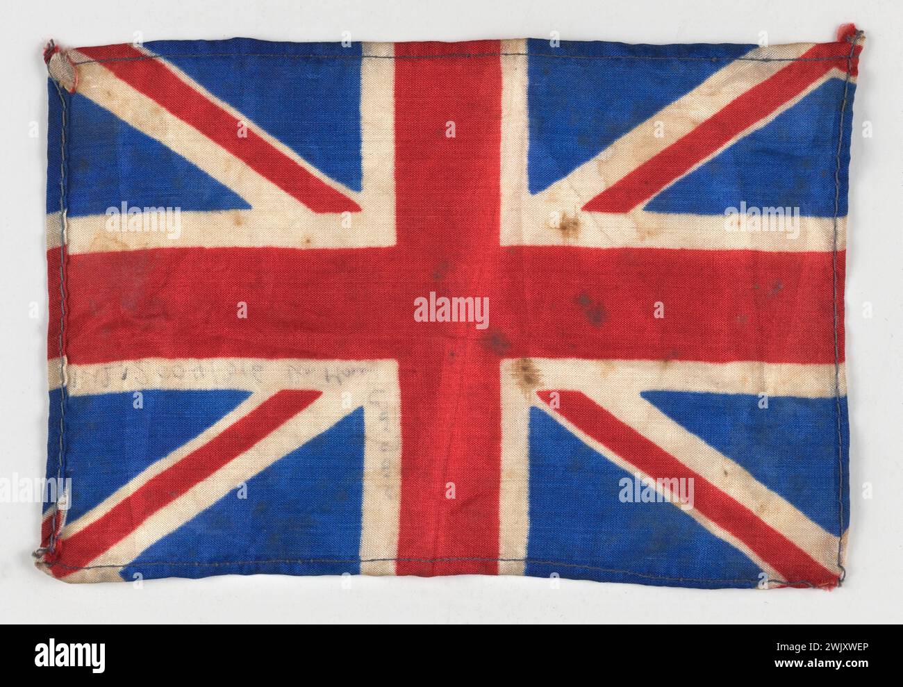 English flag launched by the RAF. Cotton fabric, sewn edge, 1939-1945 ...