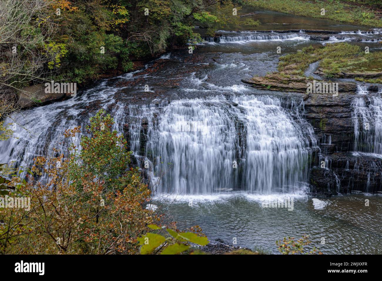 Middle Falls (Big Falls) in Burgess Falls State Park near Cookeville ...