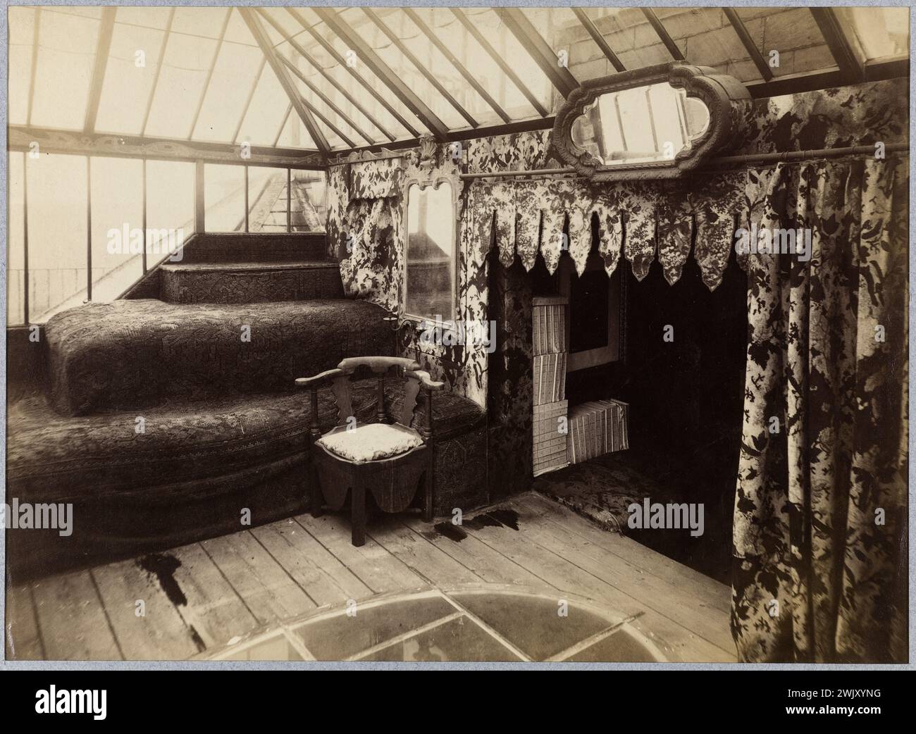 3ème étage hi-res stock photography and images - Alamy