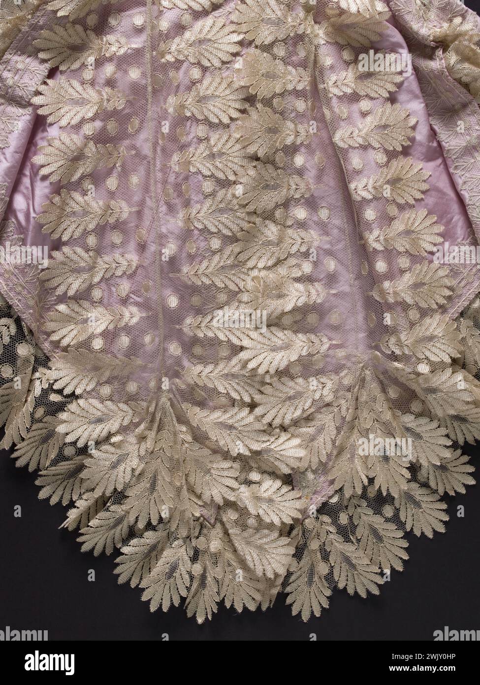 Feuille de rose hi-res stock photography and images - Alamy