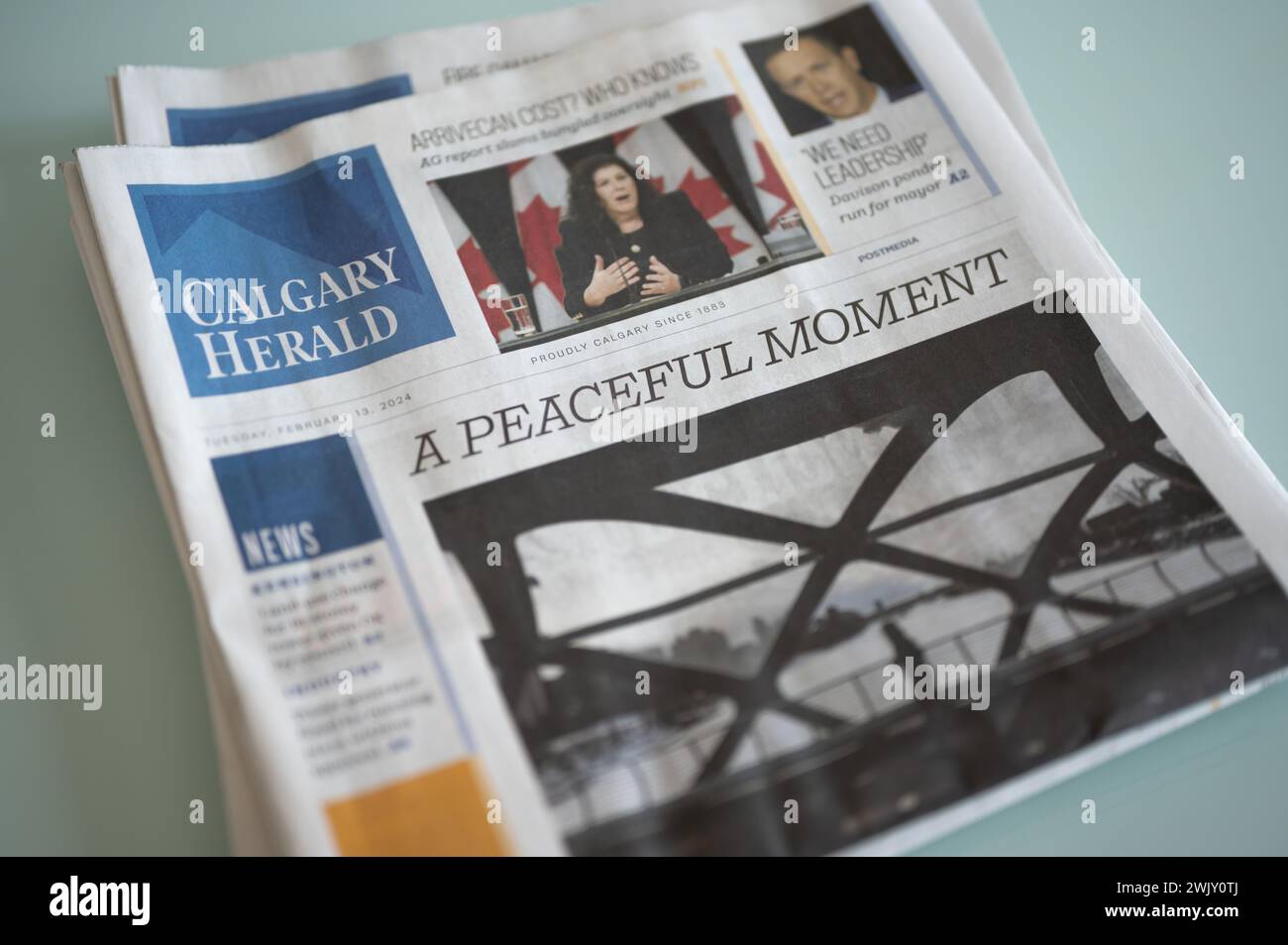 Herald newspaper front page hi-res stock photography and images - Alamy