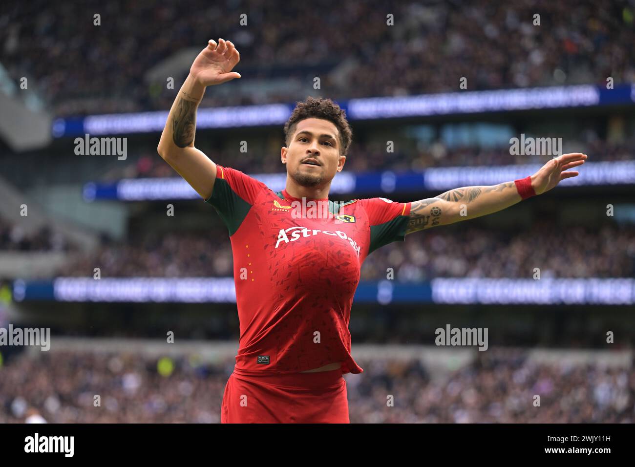 London, UK. 11th Feb, 2024. GOAL Joao Gomes of Wolverhampton Wanderers ...