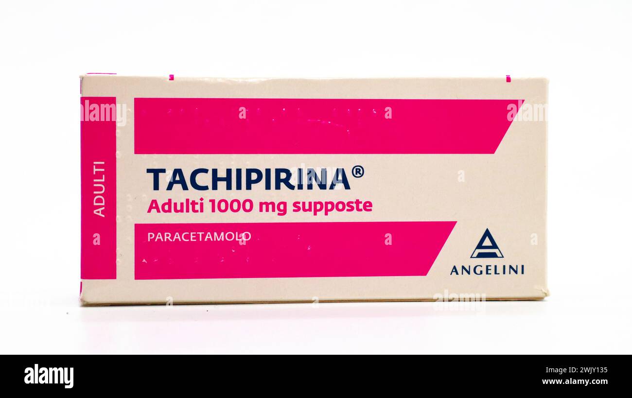 Box of TACHIPIRINA 1000 mg suppositories. Tachipirina contains ...