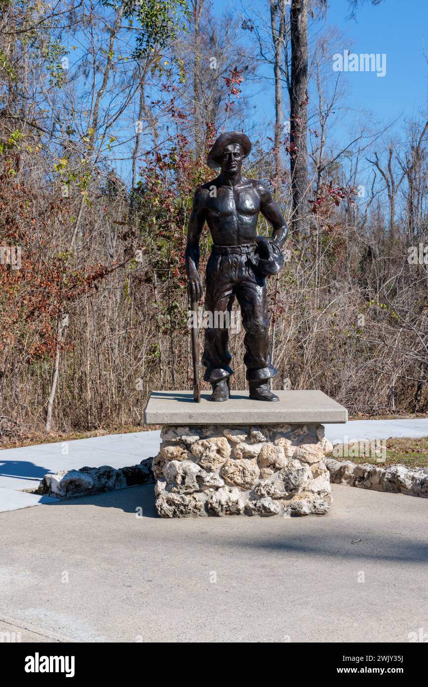CCC Worker statue of Civilian Conservation Corps worker at Florida ...