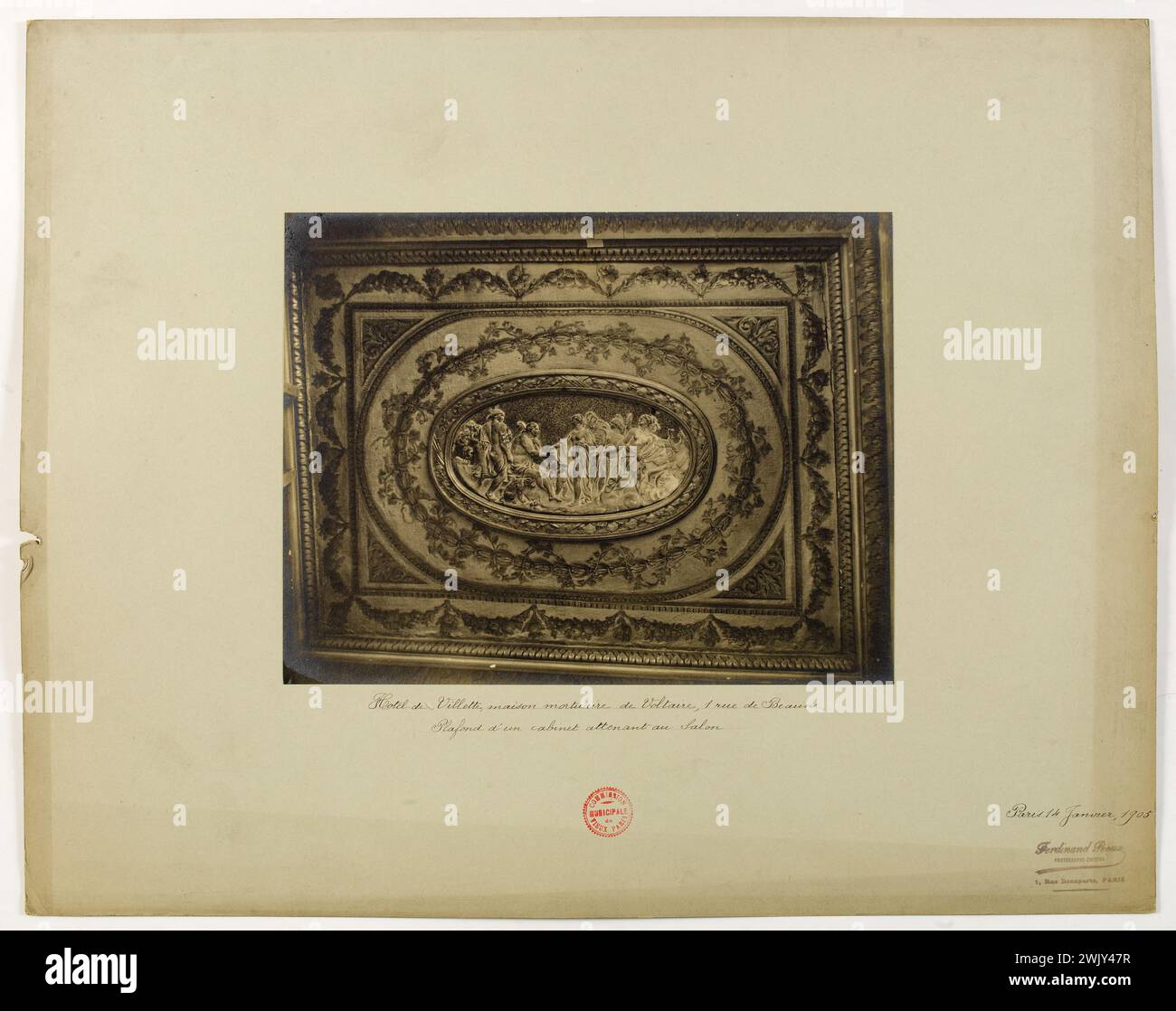 Ceiling of an adjoining cabinet at the Hôtel de Villette lounge ...