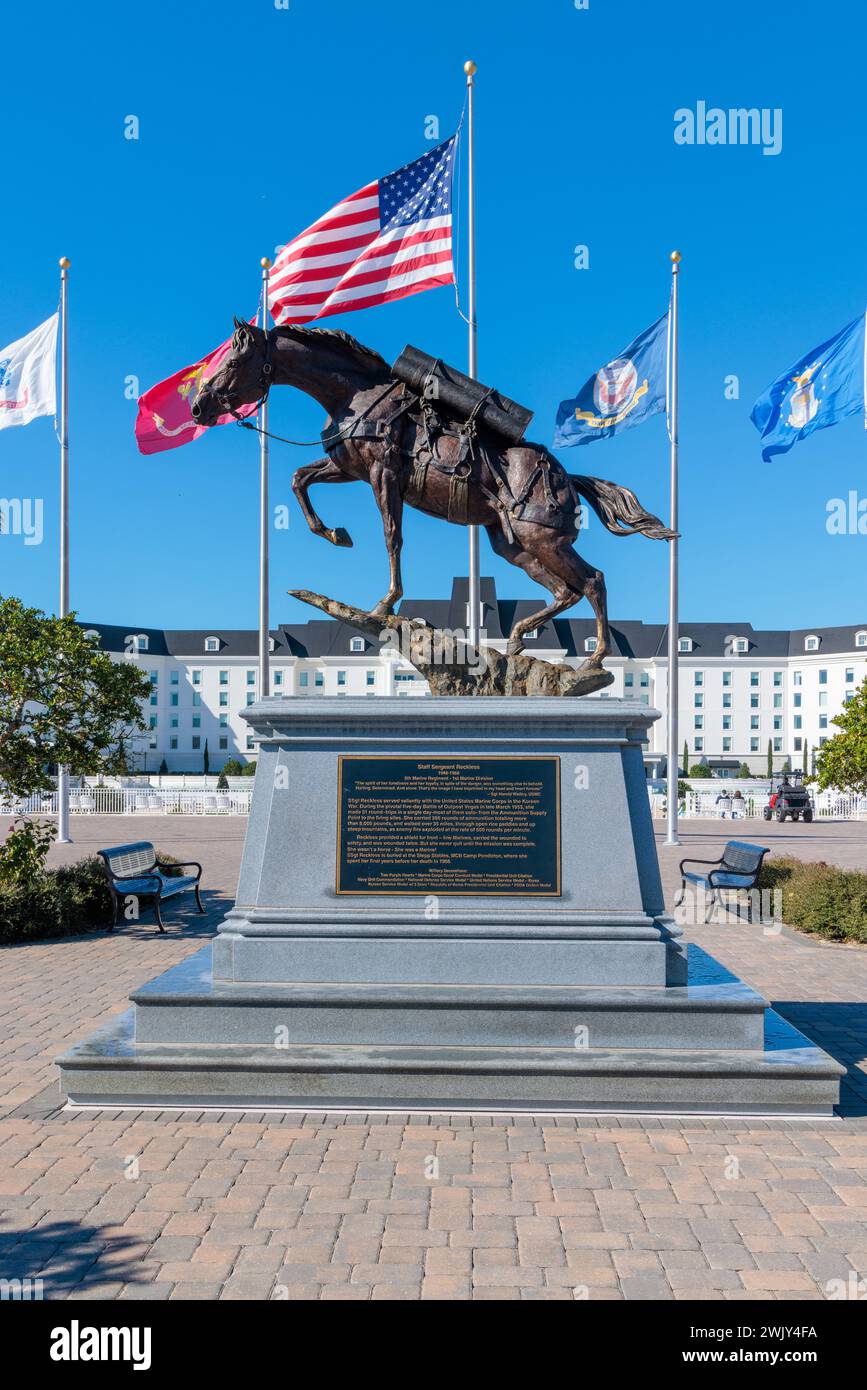 Staff Sergeant Reckless sculpture in the courtyard of the World ...