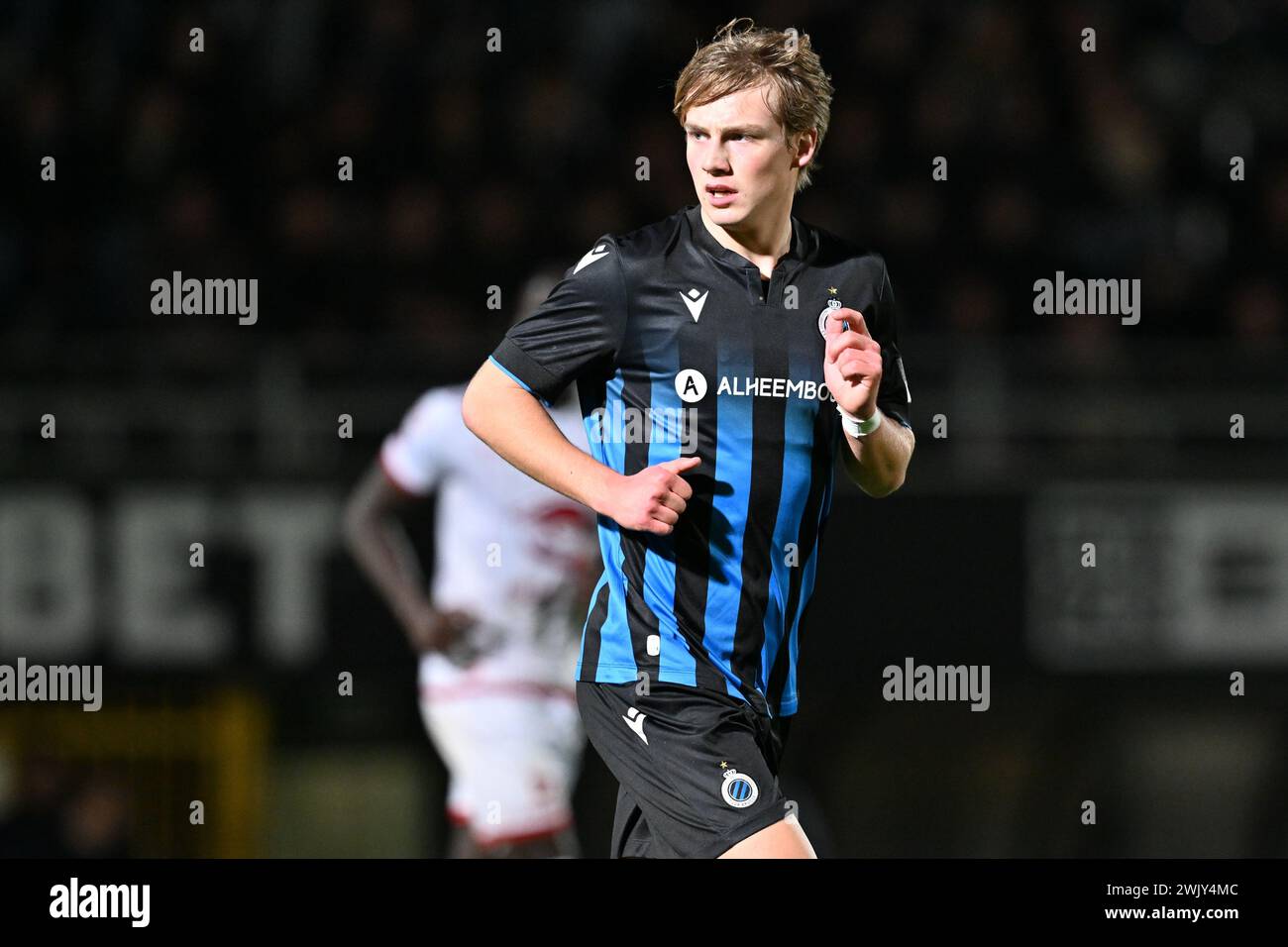 Roeselare, Belgium. 16th Feb, 2024. Benjamin Faraas (9) of Club NXT ...