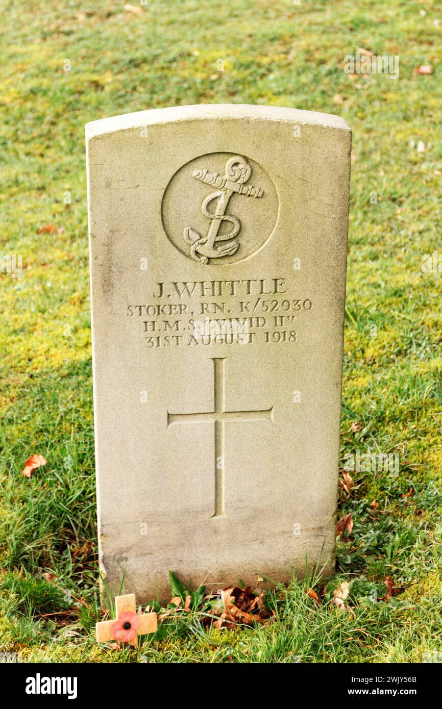 Hms vivid ii hi-res stock photography and images - Alamy