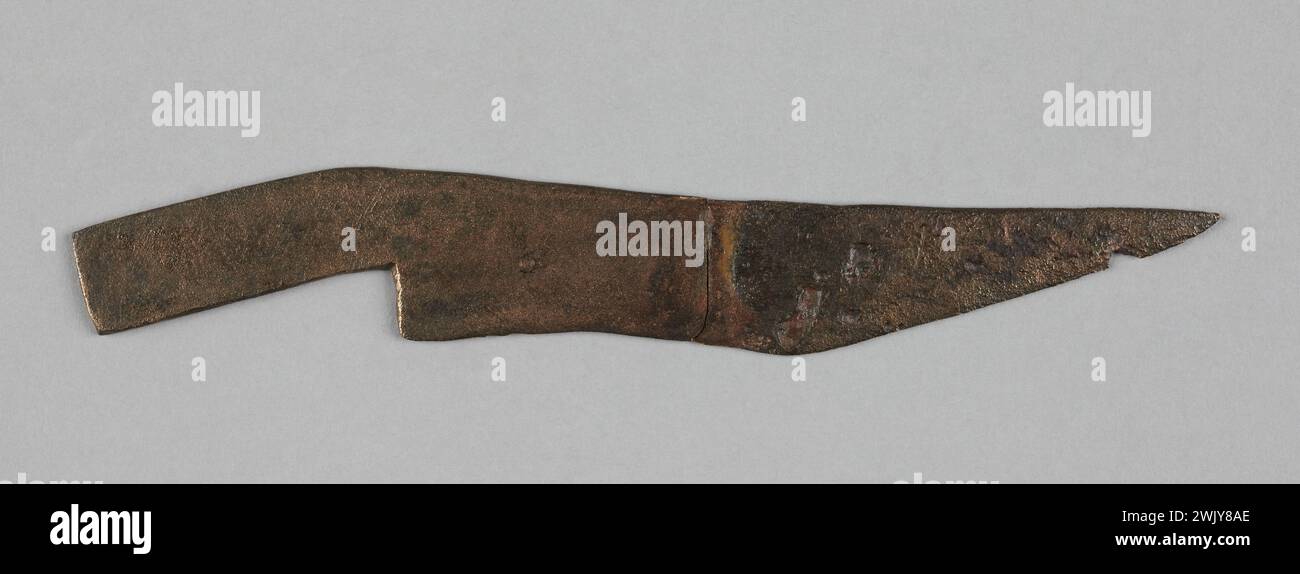 Tab knife (attributed title). Bronze. Carnavalet museum, history of ...