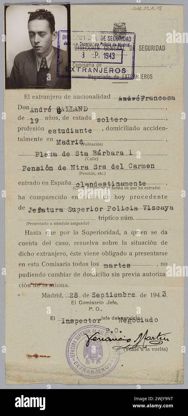 Spanish document of the General Directory of Seguridad-Extranjeros ...