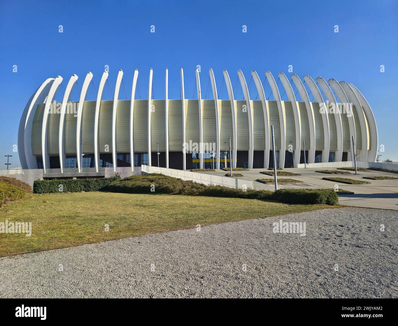 Small hockey arena hi-res stock photography and images - Alamy