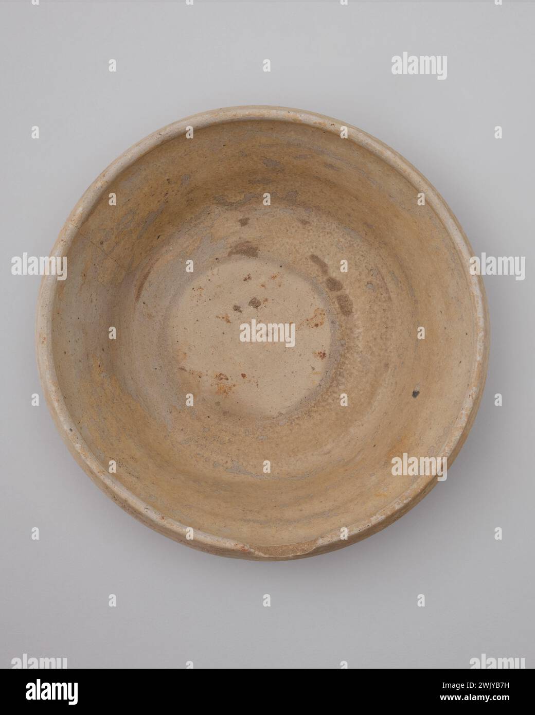 Cut. White proto-Grès with ivory covered. Cernuschi Museum, Asia Museum ...