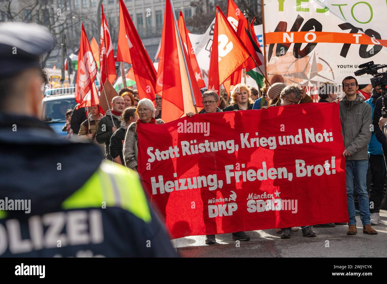 Anti siko polizei hi-res stock photography and images - Alamy Anti siko polizei hi-res stock photography and images - Alamy