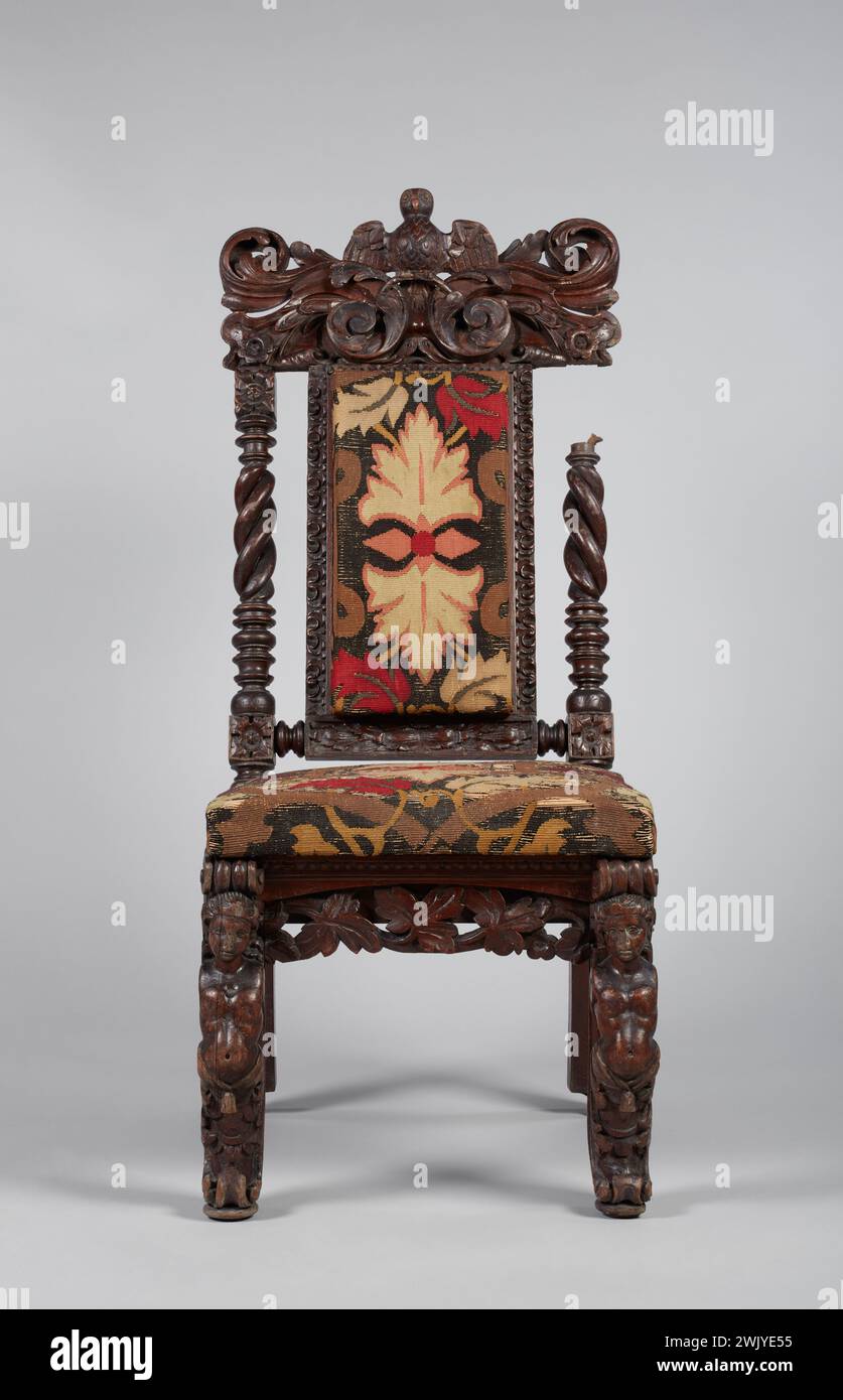 Anonymous, chair with a carved wooden owl with backrest and seated in ...