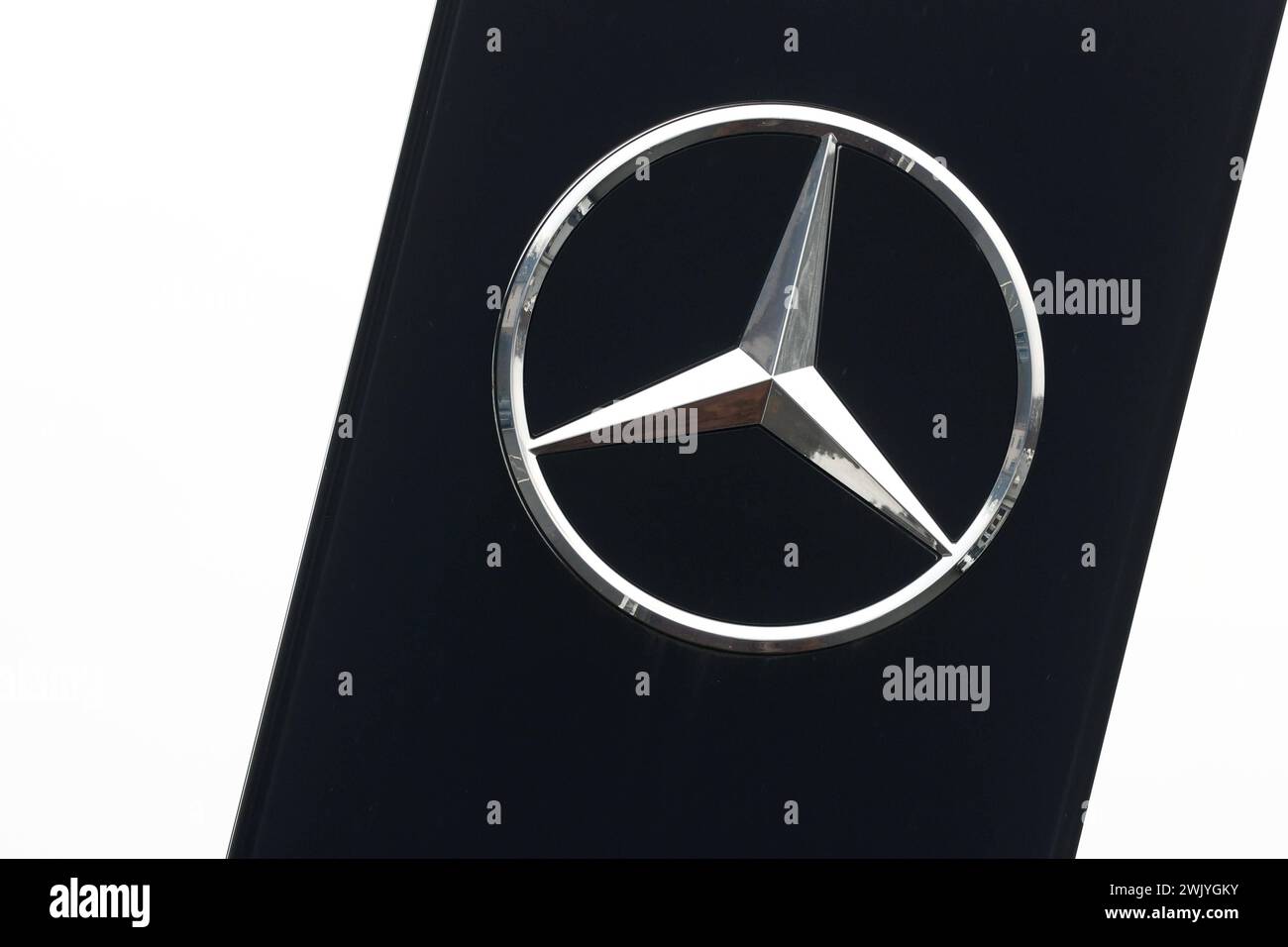 Mercedes Benz Stern Logo