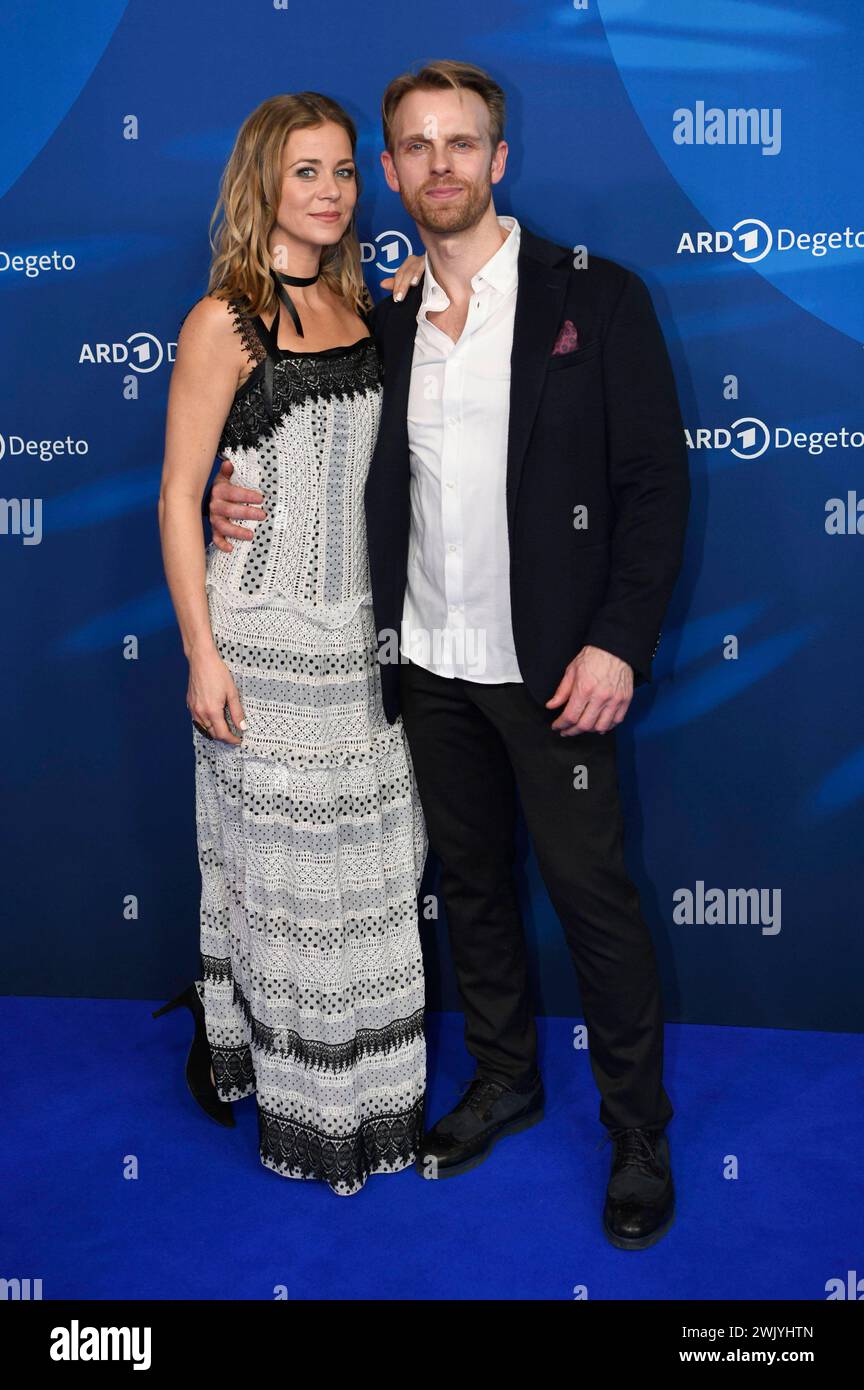 Jessica Ginkel mit Begleitung bei der ARD Blue Hour 2024 im Rahmen der Berlinale 2024 im Hotel ...