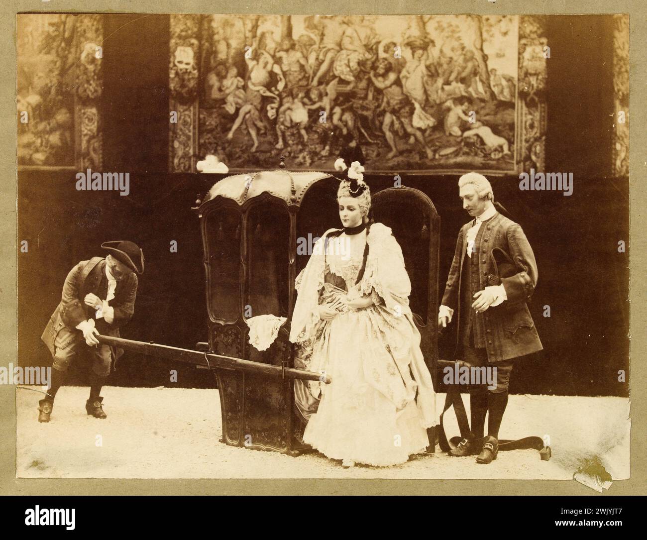 Group of dolls or automata dressed in the fashion of the 18th century ...