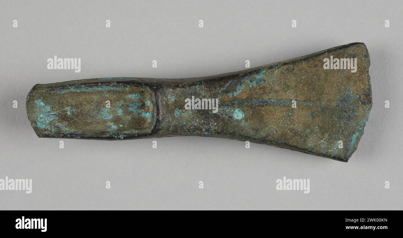 Talon ax (common name). Bronze. Carnavalet museum, history of Paris ...