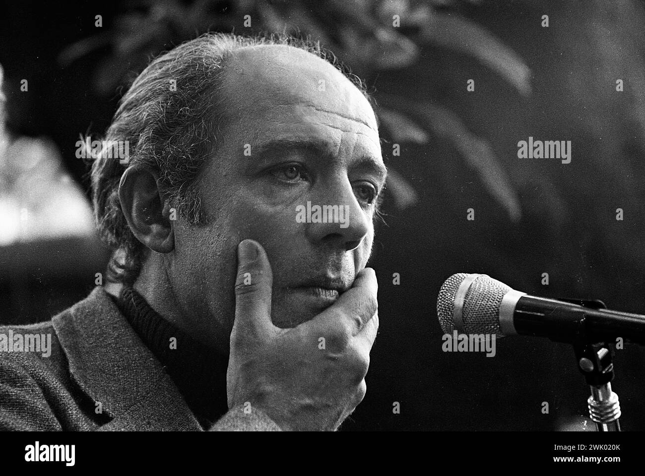 Roberto lopez Black and White Stock Photos & Images - Alamy