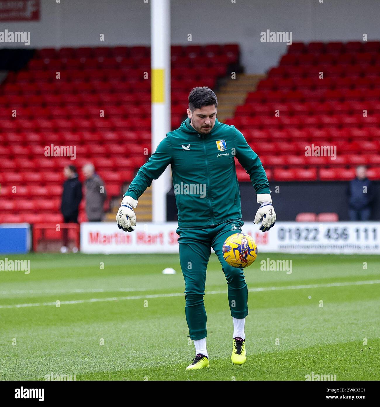 Walsall, UK. 17th Feb, 2024. A Mansfield goalkeeper warming up during ...