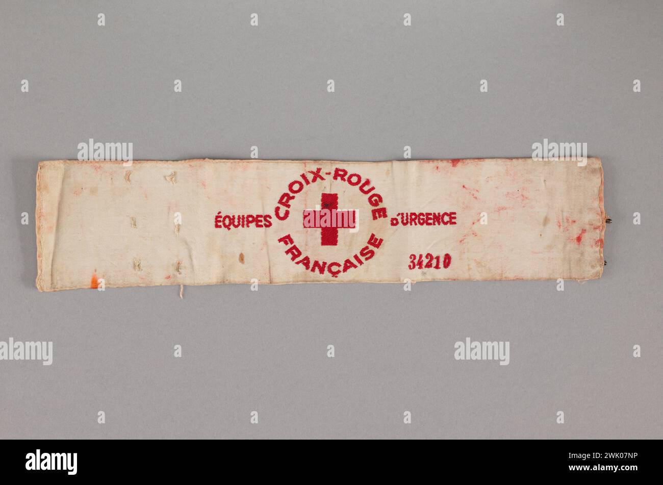 French Red Cross, Brassard n ° 34210 of the emergency teams of ...