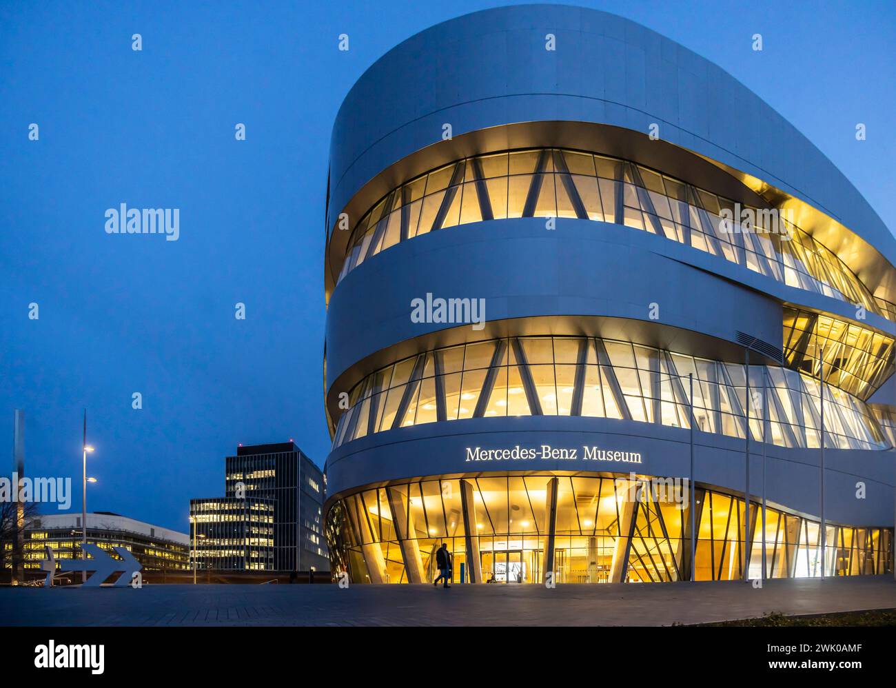 Zentrale mercedes benz hi-res stock photography and images - Alamy