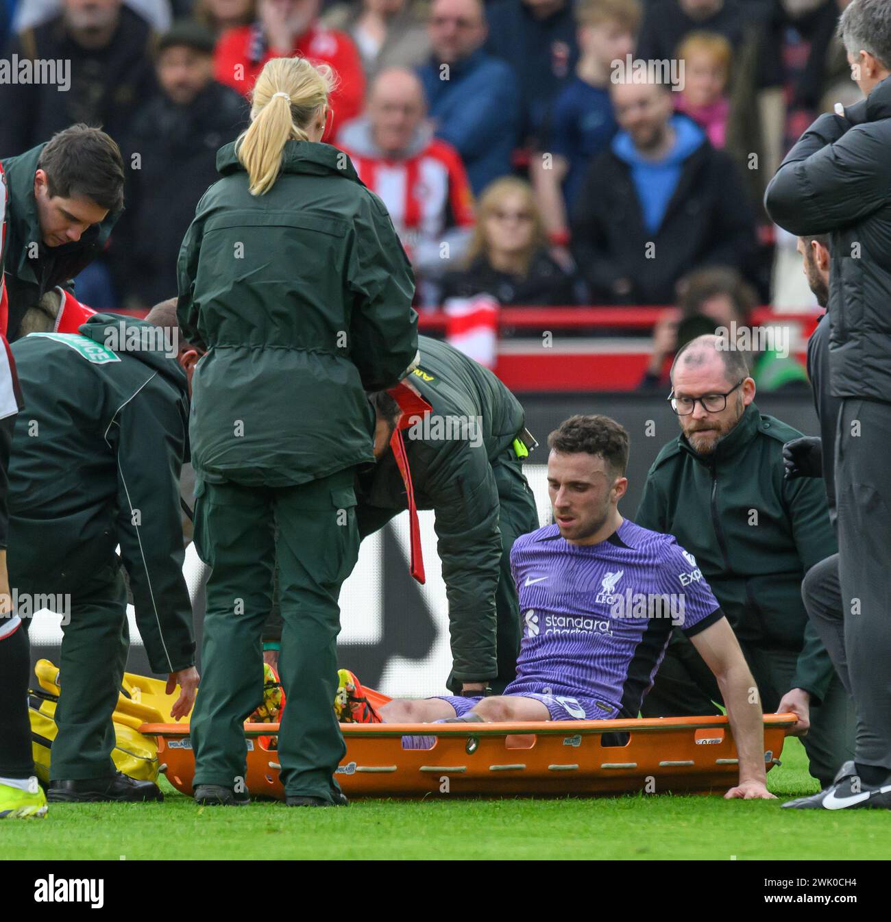 Stretchered stretcher hi-res stock photography and images - Alamy