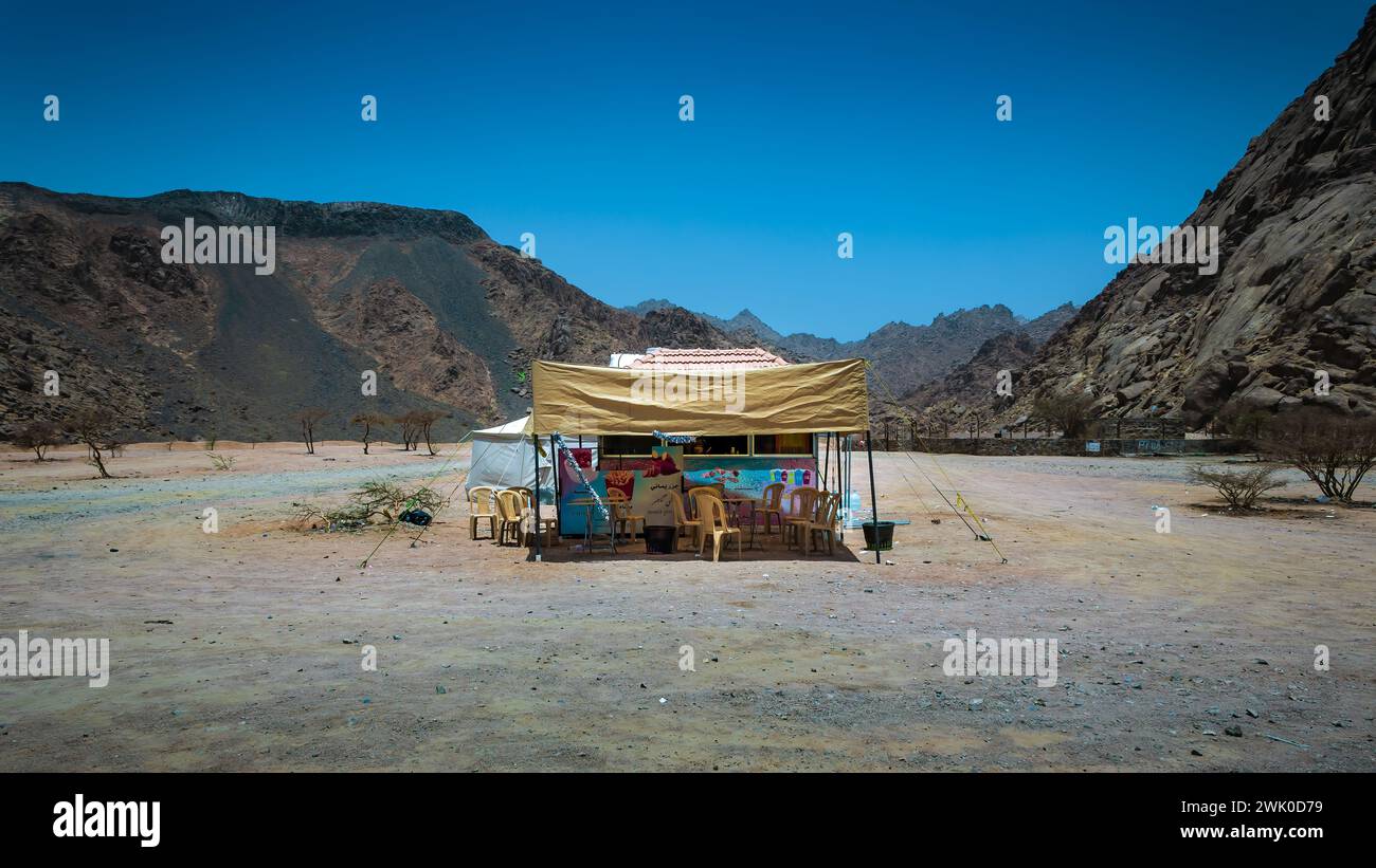 Wadi-e Jinn: A Mysterious Site Of Attraction Near Madinah, Saudi Arabia ...