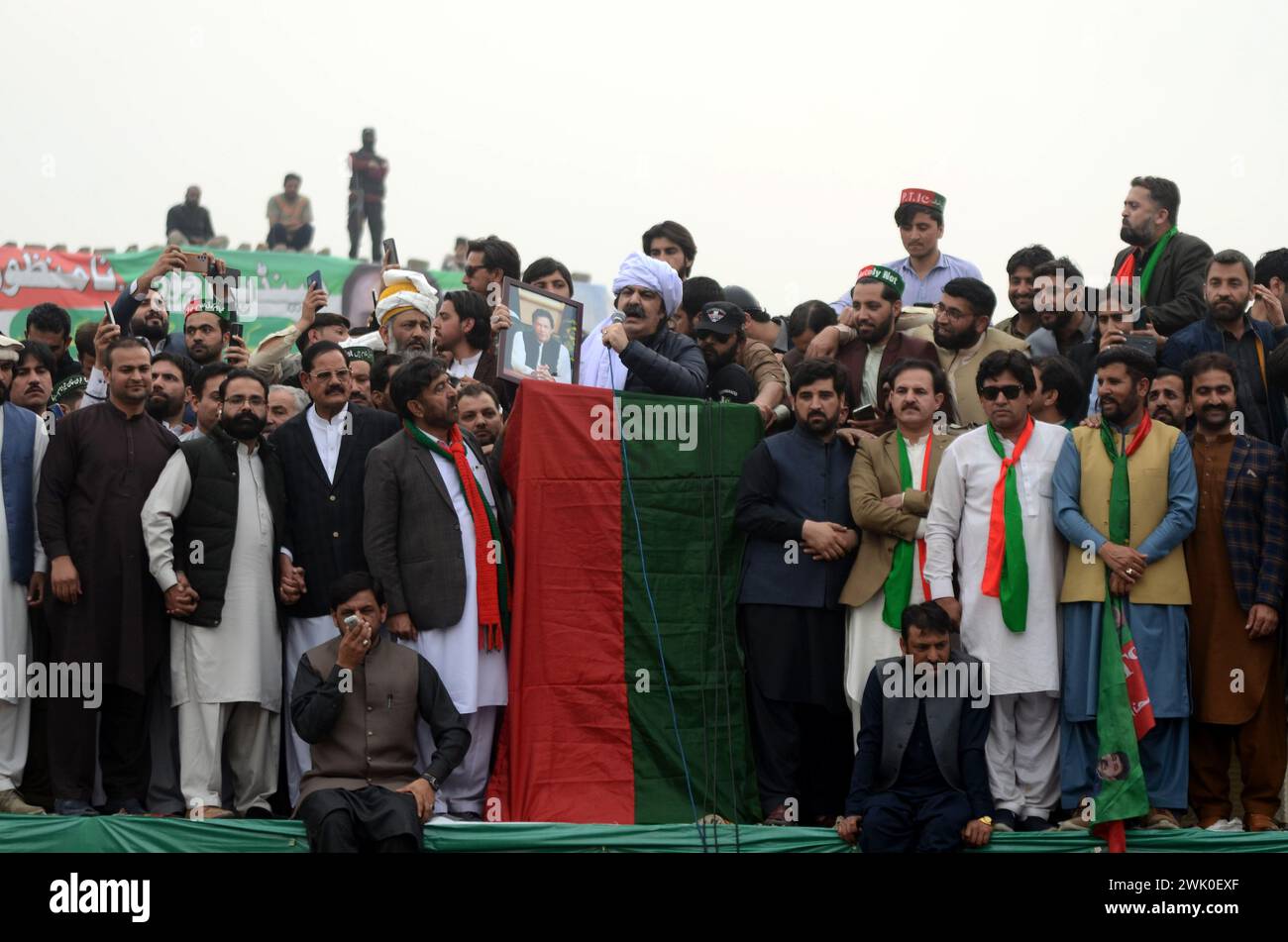 Peshawar, Peshawar, Pakistan. 17th Feb, 2024. Supporters of Imran Khan ...