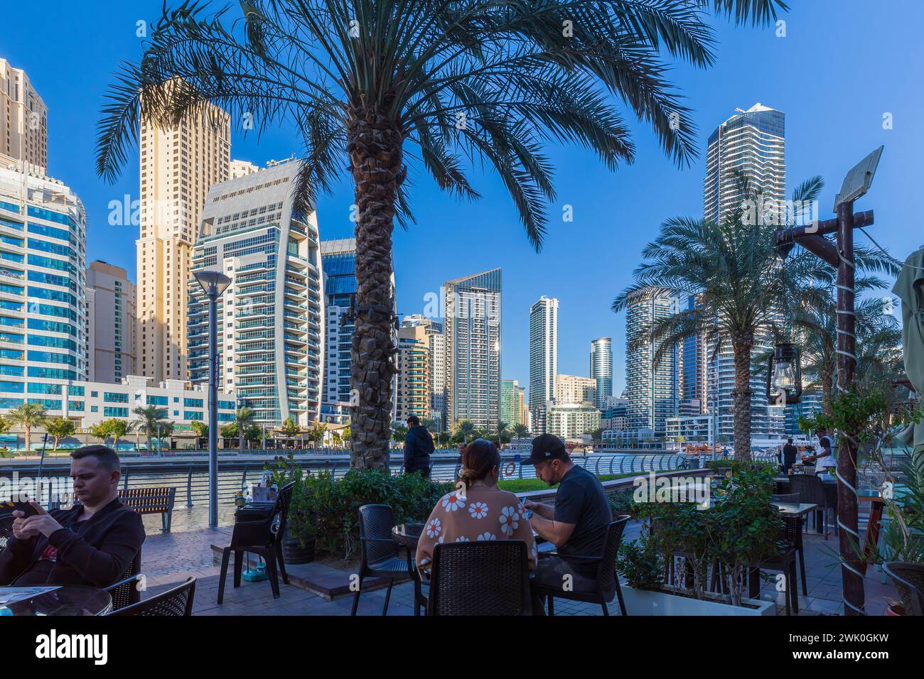 Dubai 2024 boat night hi-res stock photography and images - Alamy