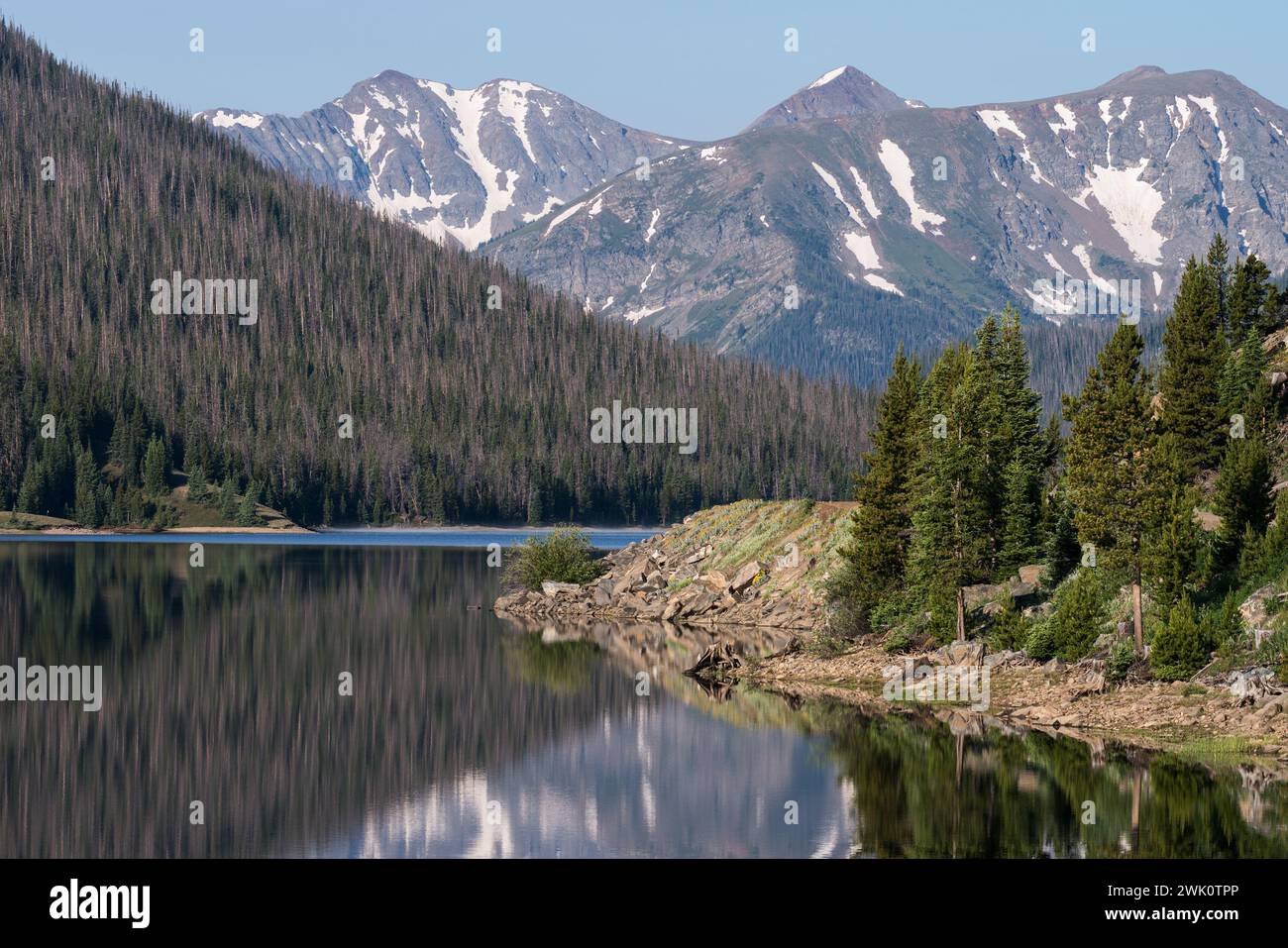 Beautiful reflections of the dramatic Never Summer Mountain Range that ...