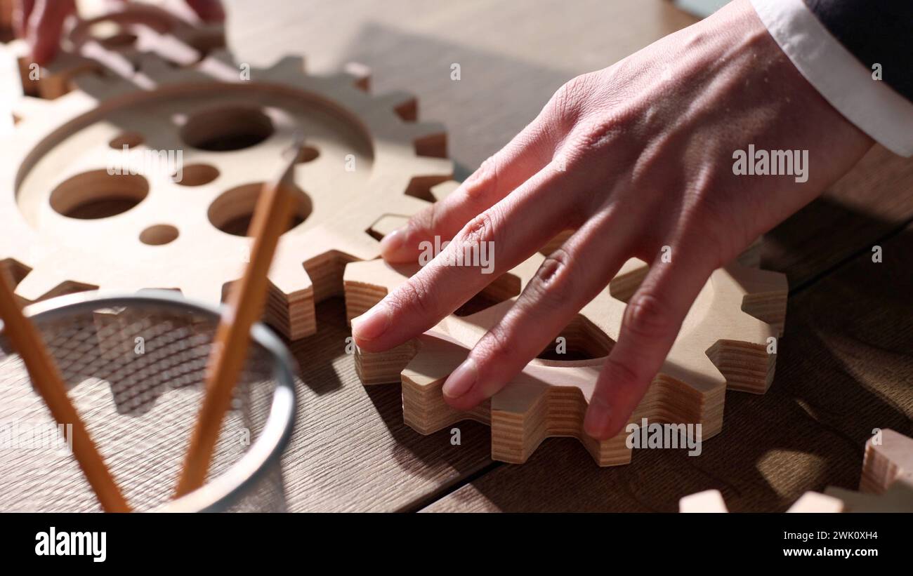 Business plan, building cooperation, an important mechanism Stock Photo ...