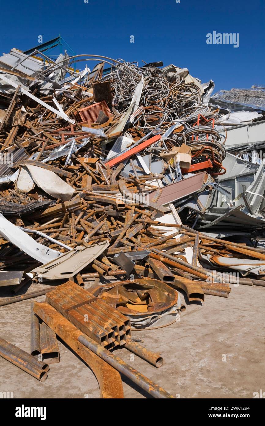 Broken household objects hi-res stock photography and images - Alamy