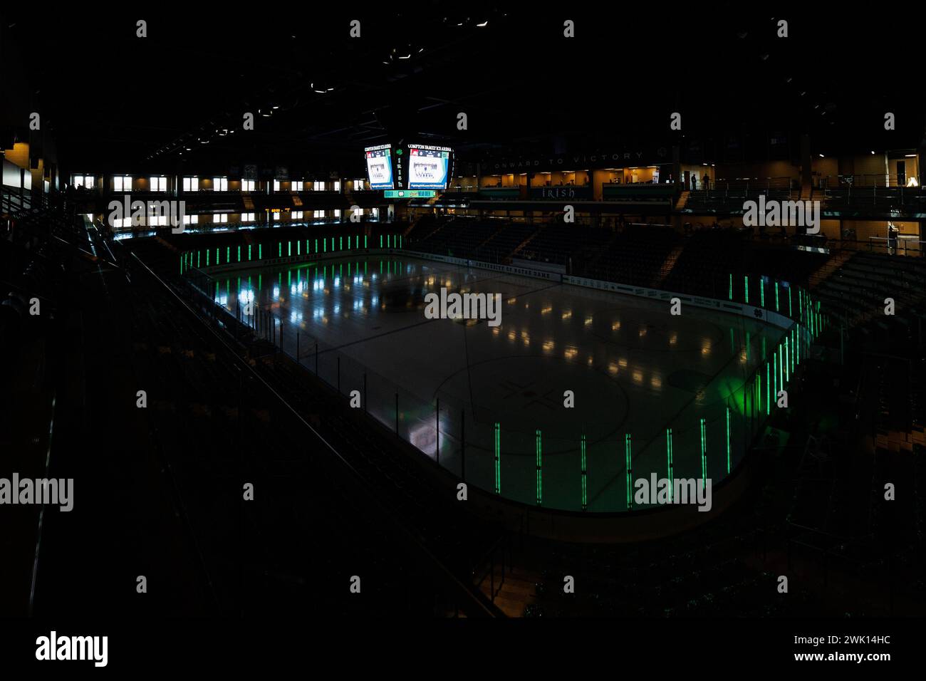Compton family ice arena hi-res stock photography and images - Alamy