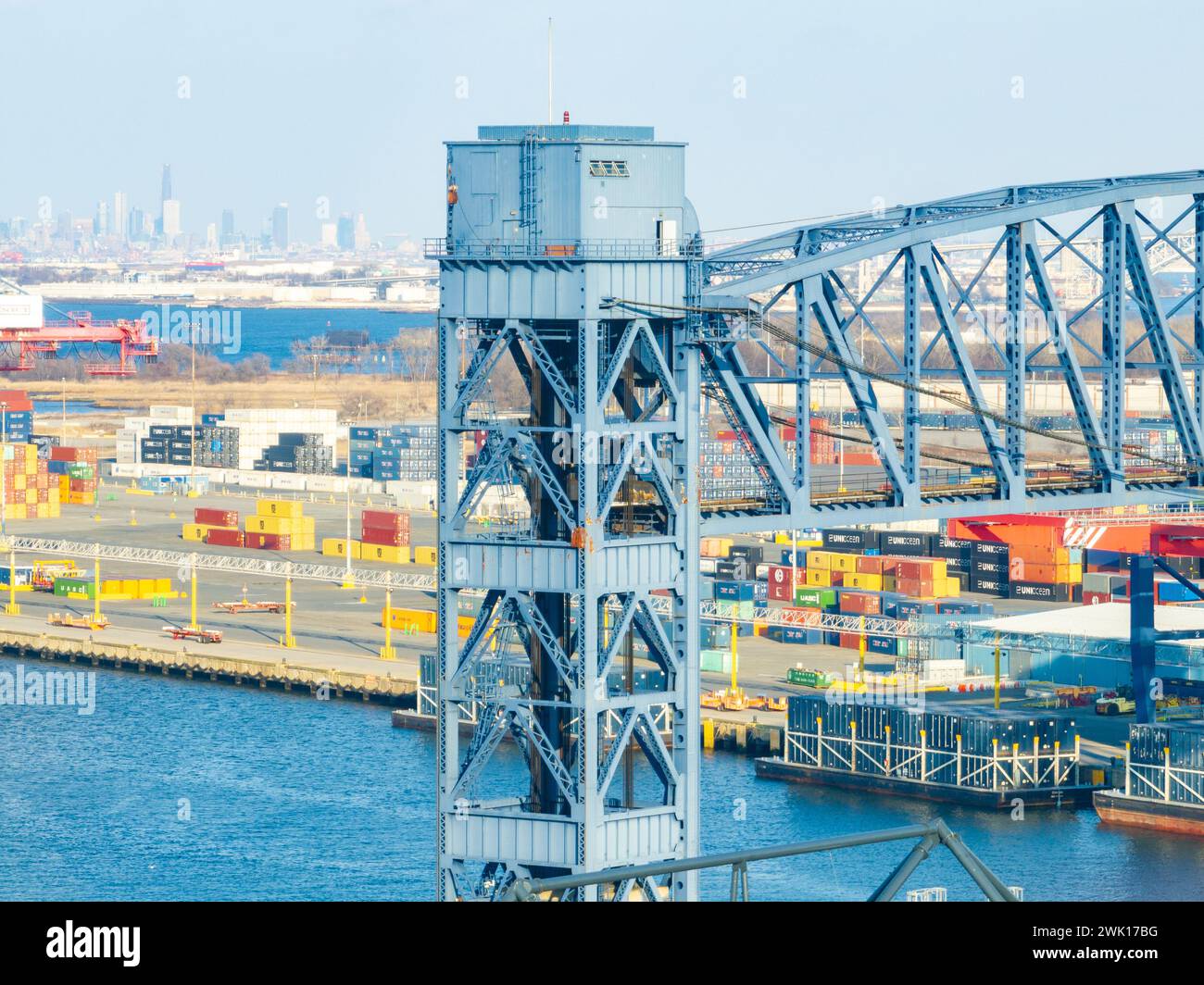 Elizabeth, NJ - Feb 26, 2023: Arthur Kill Vertical Lift Bridge. The ...