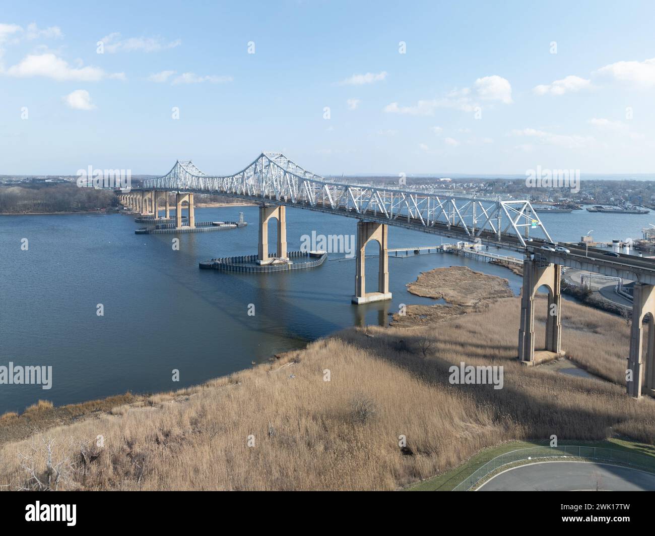 The Outerbridge Crossing is a cantilever bridge which spans the Arthur ...